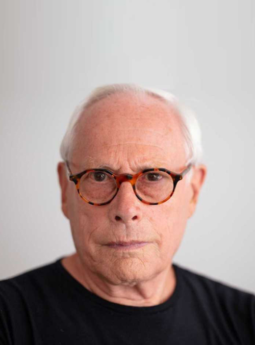 We collect iconic design products from Braun & co.