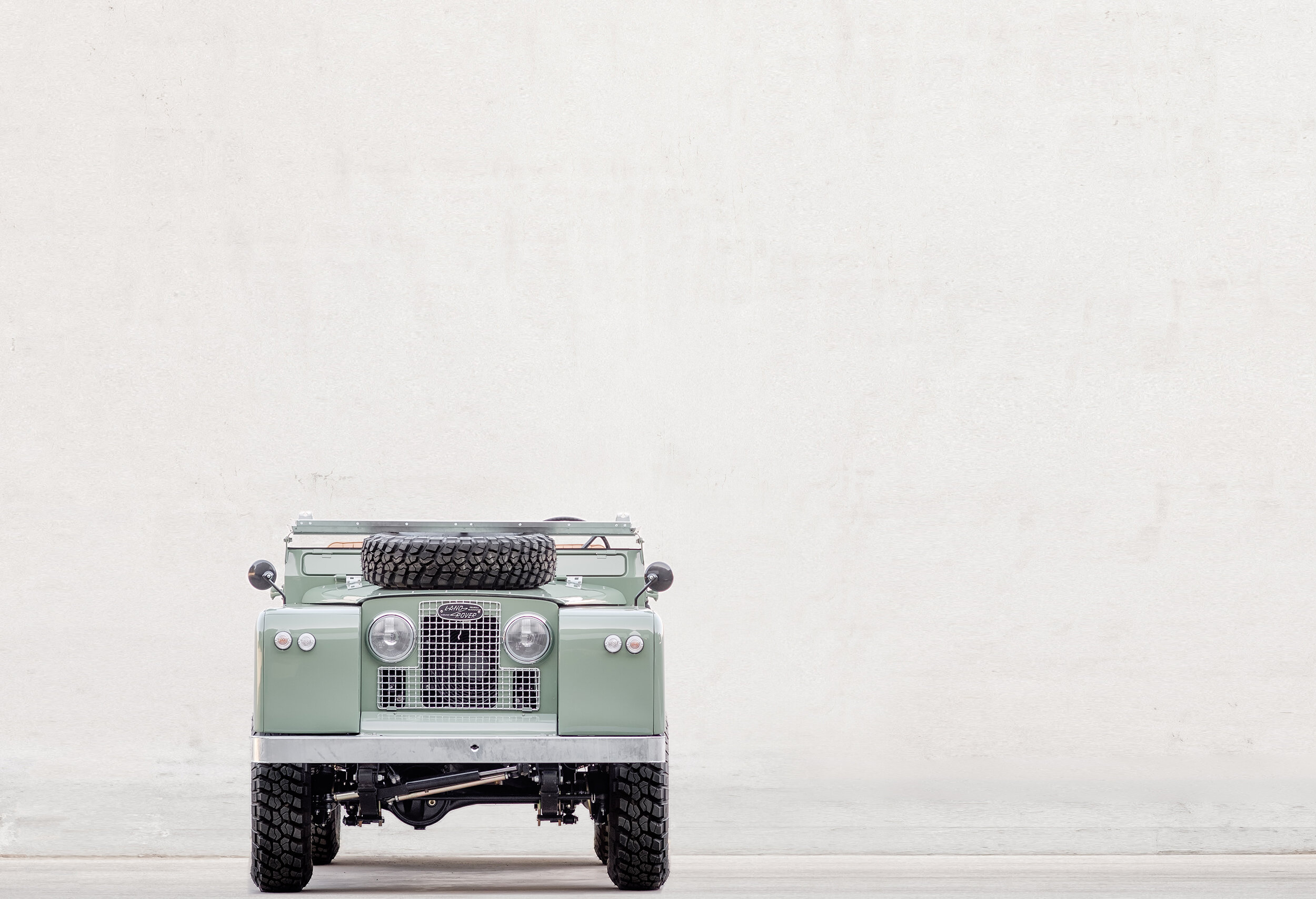 Bring vintage Land Rovers back to life