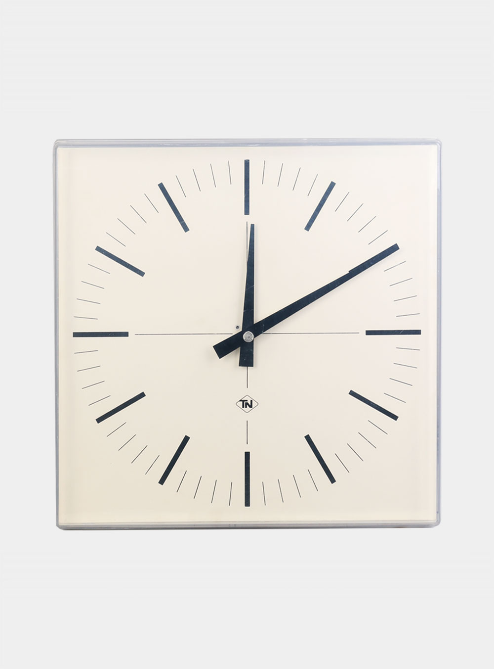 Large TN clock